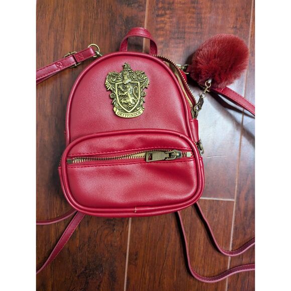 Bags | Universal Studios Harry Potter Gryffindor Crest Mini Backpack ...